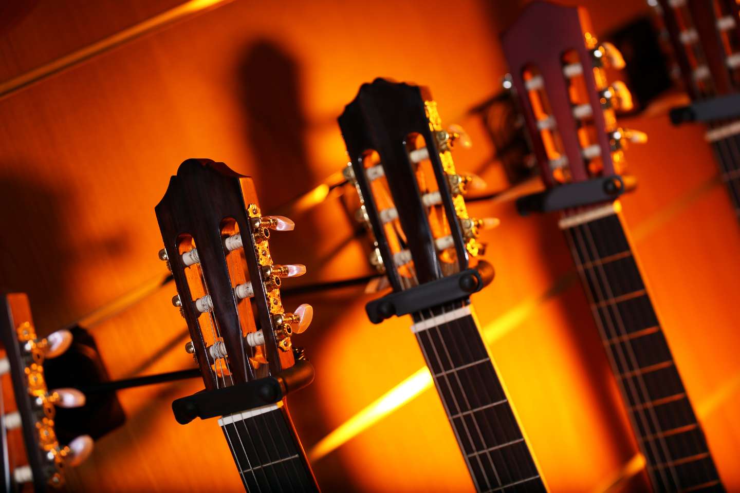 Qual é Melhor: Violão com Cordas de Nylon ou Aço?